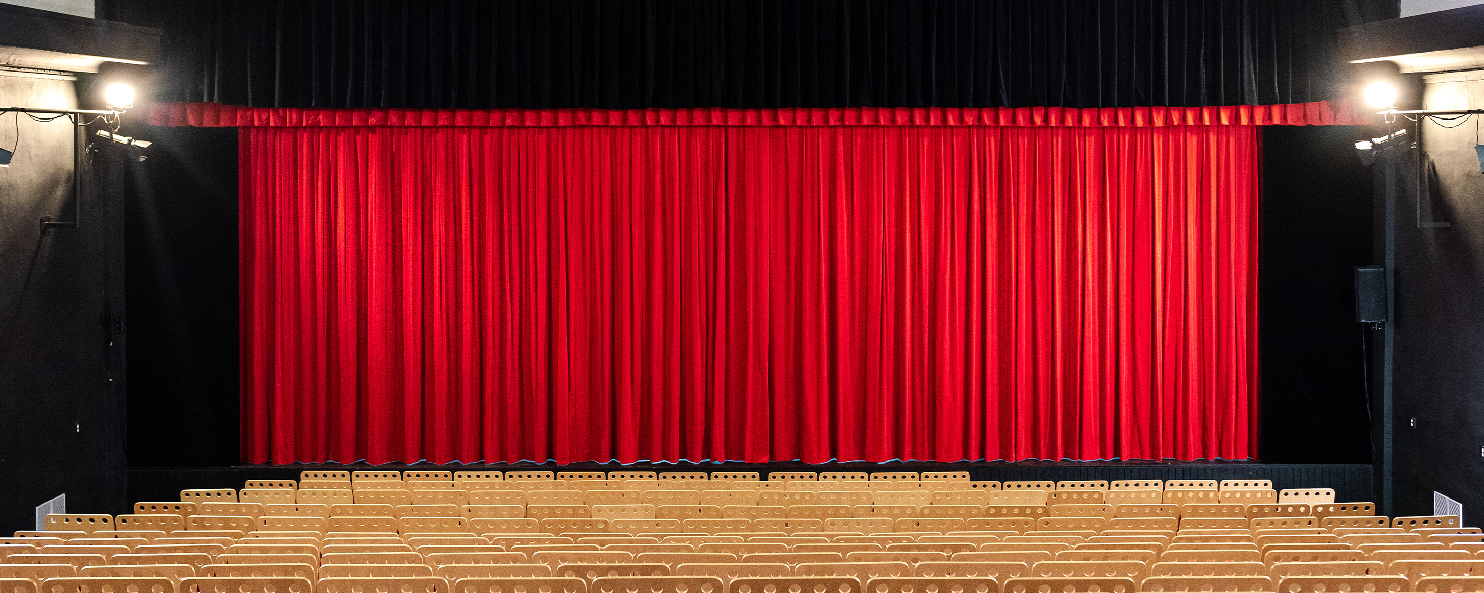 Divadlo Mír | Jan Fišar